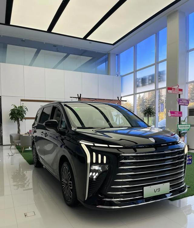 谁是插混M PV中的卷王？星海V9还是腾势D9 D M - i？