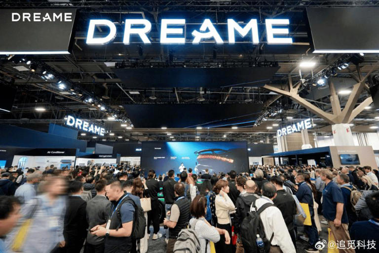 CES，中国撕掉追随者标签