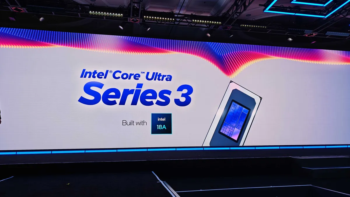 英特尔酷睿Ultra 3系列发布：性能提升超50%，AI算力达180TOPS!