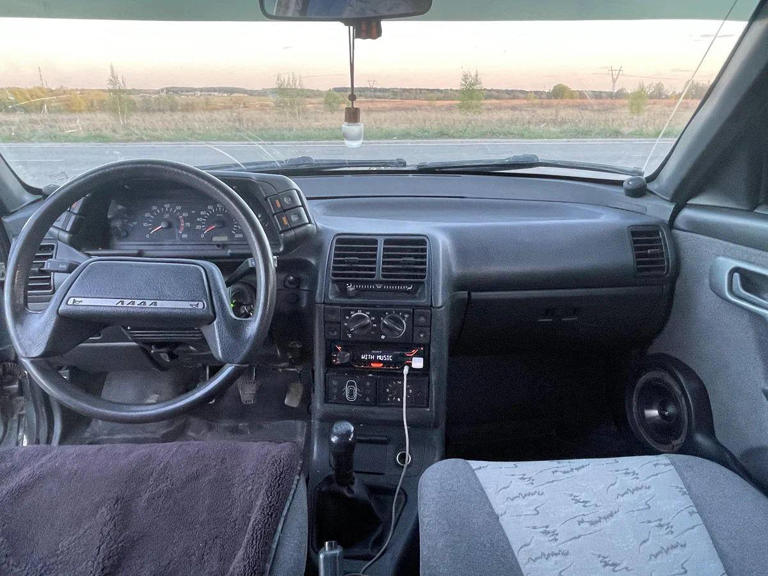 拉达112：俄罗斯自主汽车梦的探索与坚守