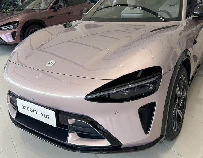 22.99 万买激光雷达纯电轿跑? 新一代小米 SU7 带着 902km 续航来了