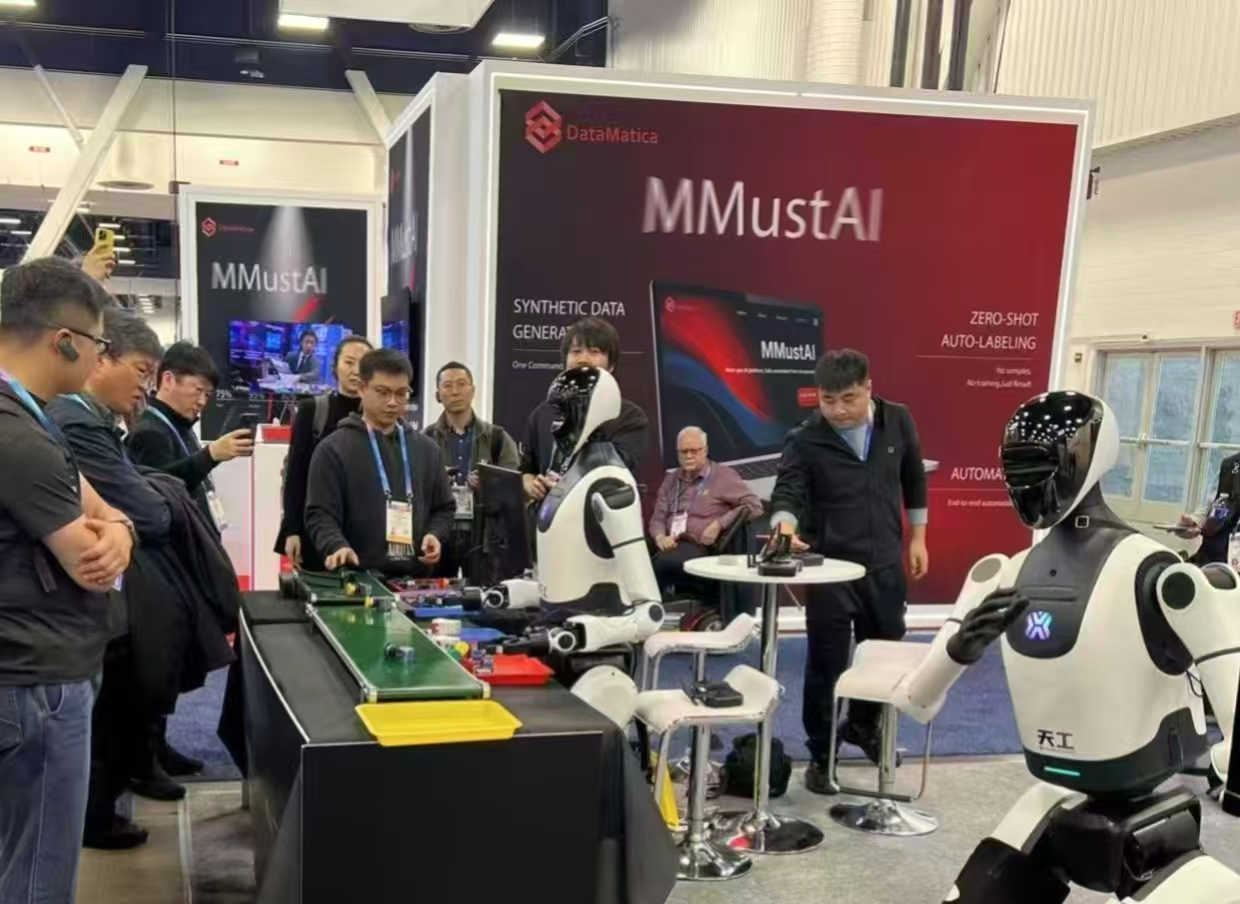 CES观察｜能跑跳、能干活、能签单，中国人形机器人站上C位