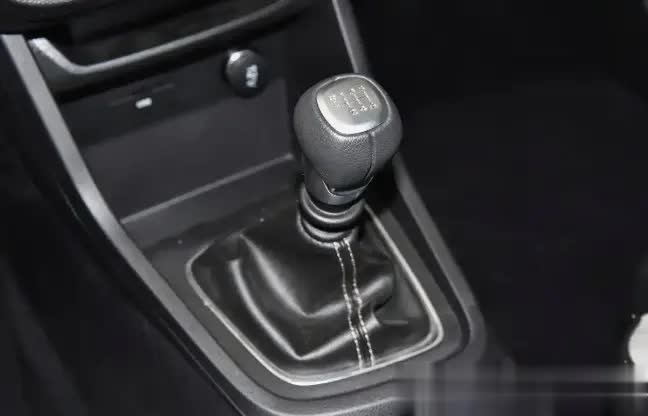 手动挡车，最舒服换挡时机，多数人都没找对!