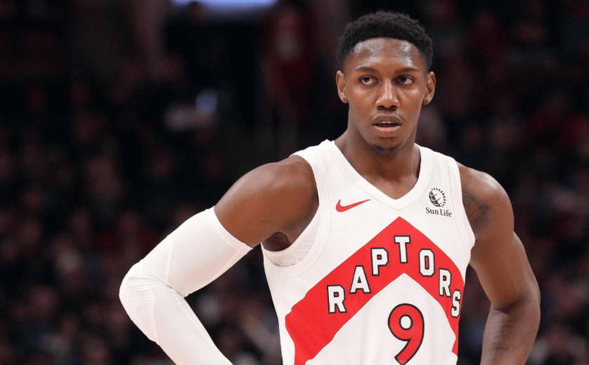 伤愈回归! RJ-巴雷特全场13投5中，得到12分7篮板4助攻