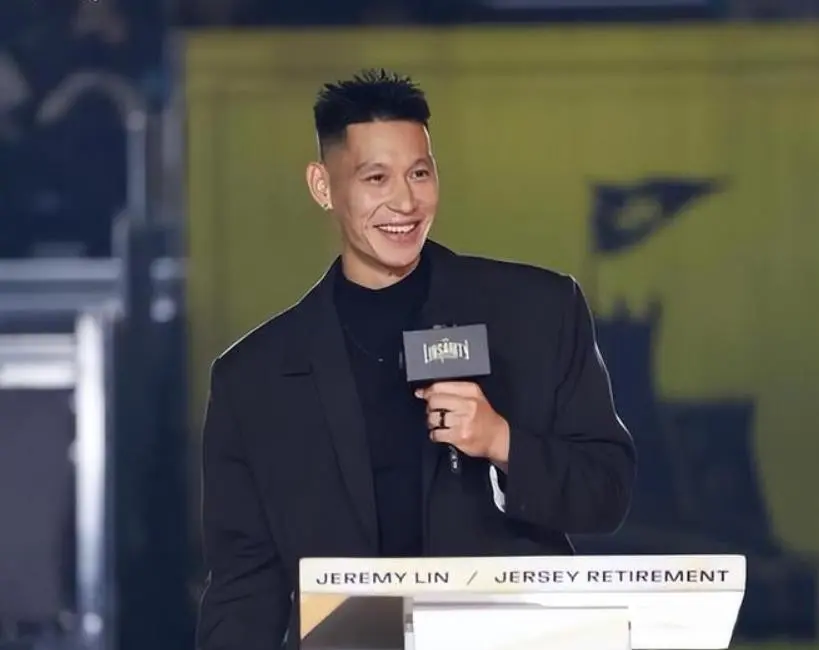 杨翰森复出3+3；林书豪球衣退役，好友周杰伦前往祝贺