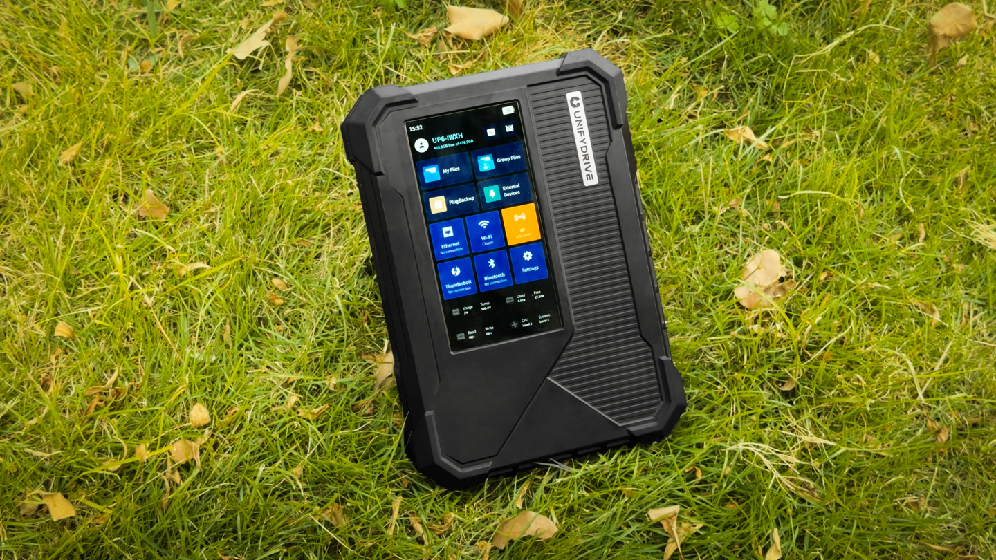 内置 UPS 电池，UnifyDrive 推出“全球首款 AI 移动 NAS”UP6