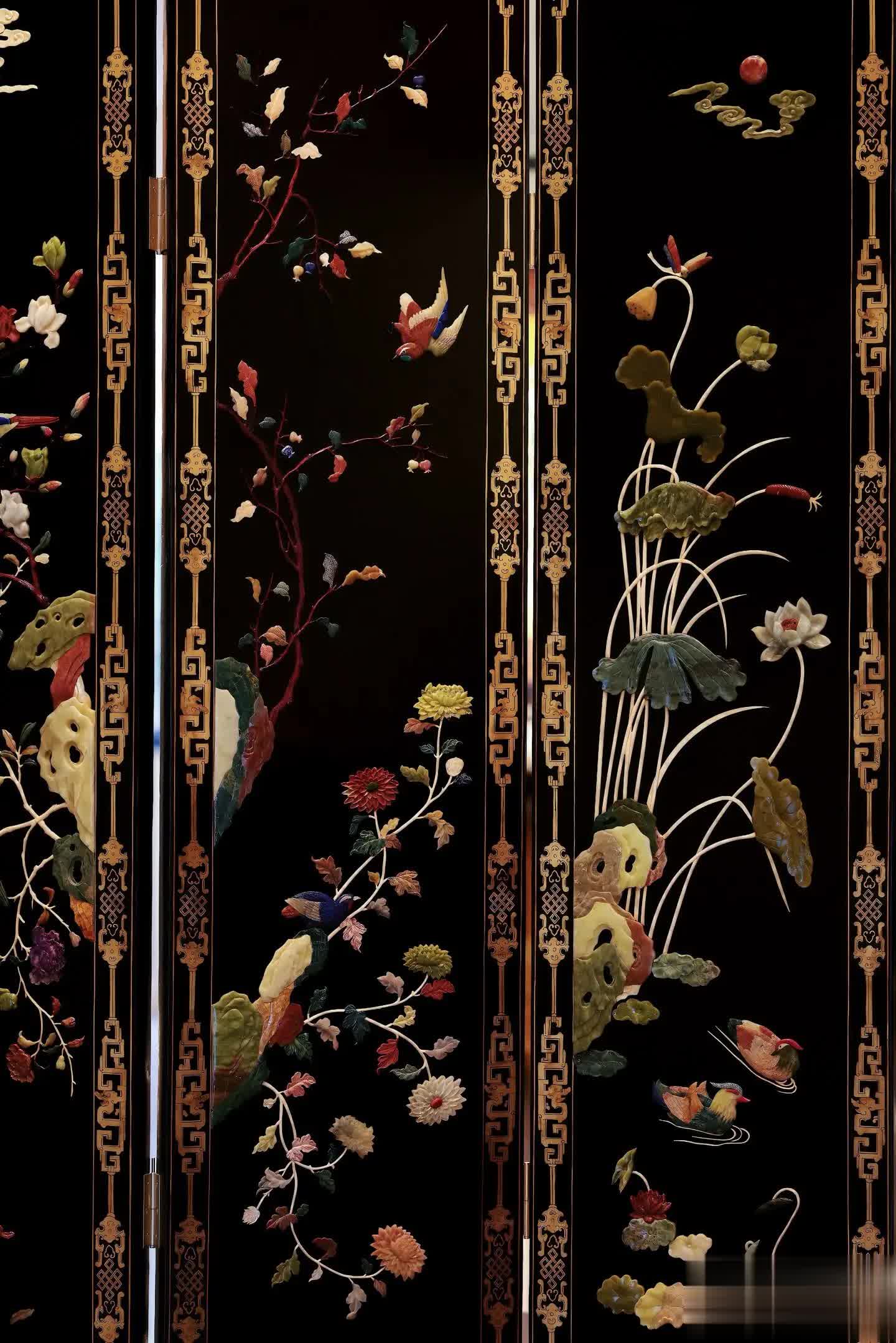 宝聚光华，百宝嵌花鸟围屏