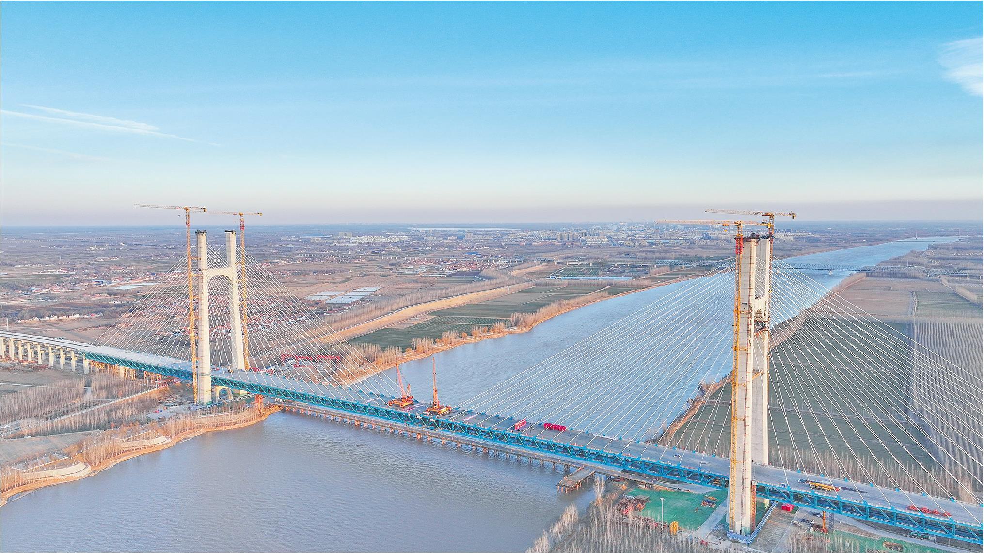 “黄河第一跨”顺利合龙