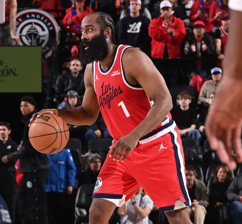 快船大胜! 伦纳德45分+恶犯，大洛12中1李凯尔爆发，哈登20分11罚