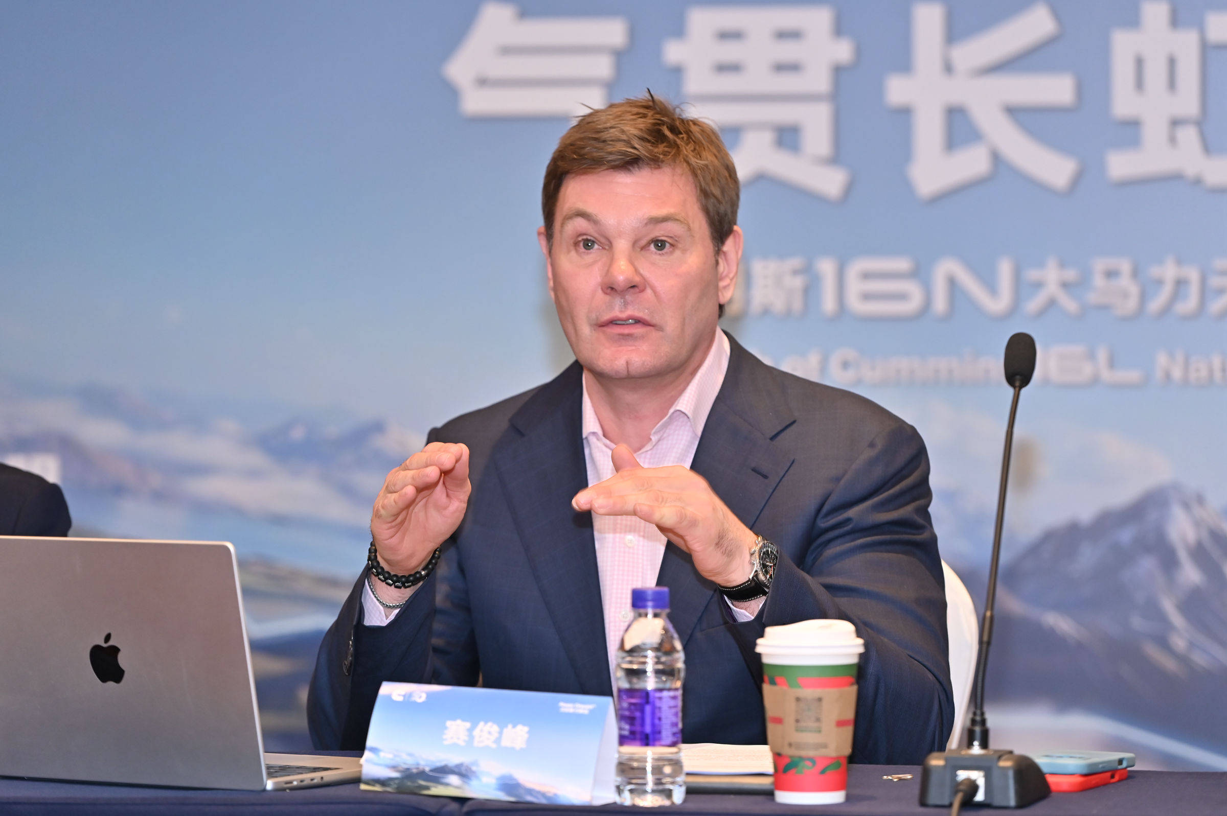 2026年中重卡市场稳中求进 康明斯16N气体机助力份额再提升