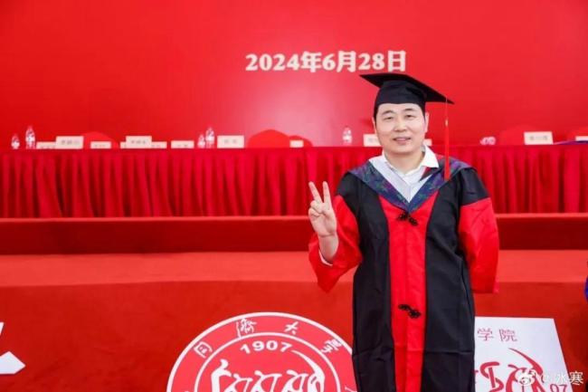 专访冰寒：一个理想主义者的护肤“死磕”之路