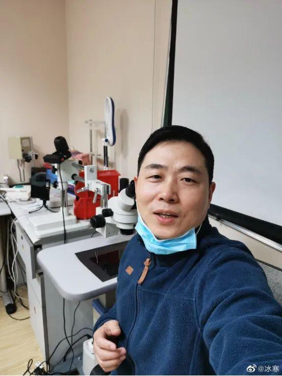 专访冰寒：一个理想主义者的护肤“死磕”之路