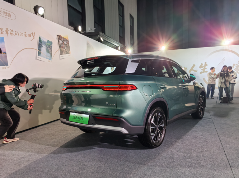 限时11.98万起!2026款宋Pro DM-i 220km长续航版上市