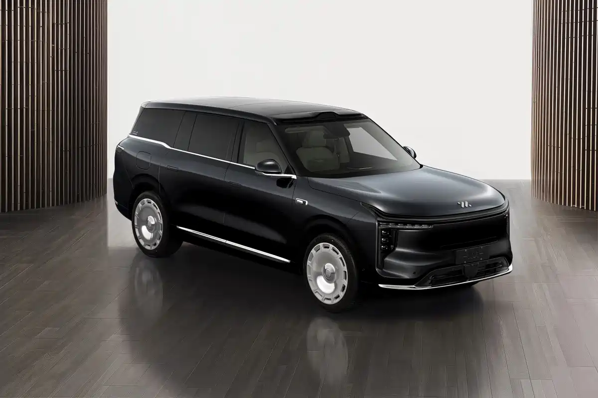 智己LS9 HYPER版申报图曝光，配三电机，总功率550kW