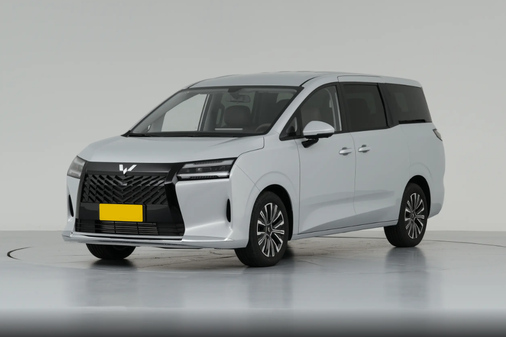 10万级家用MPV五菱星光730，上市49天销量破2万!