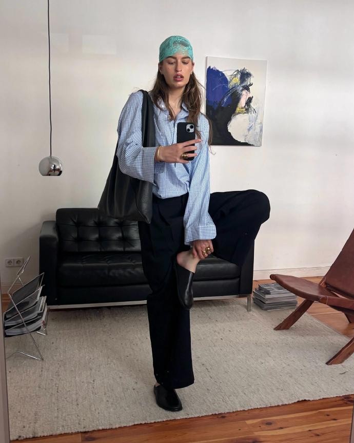 不费力赢很大!ins时尚博主Sina Anjulieins 的中性色穿搭小心机