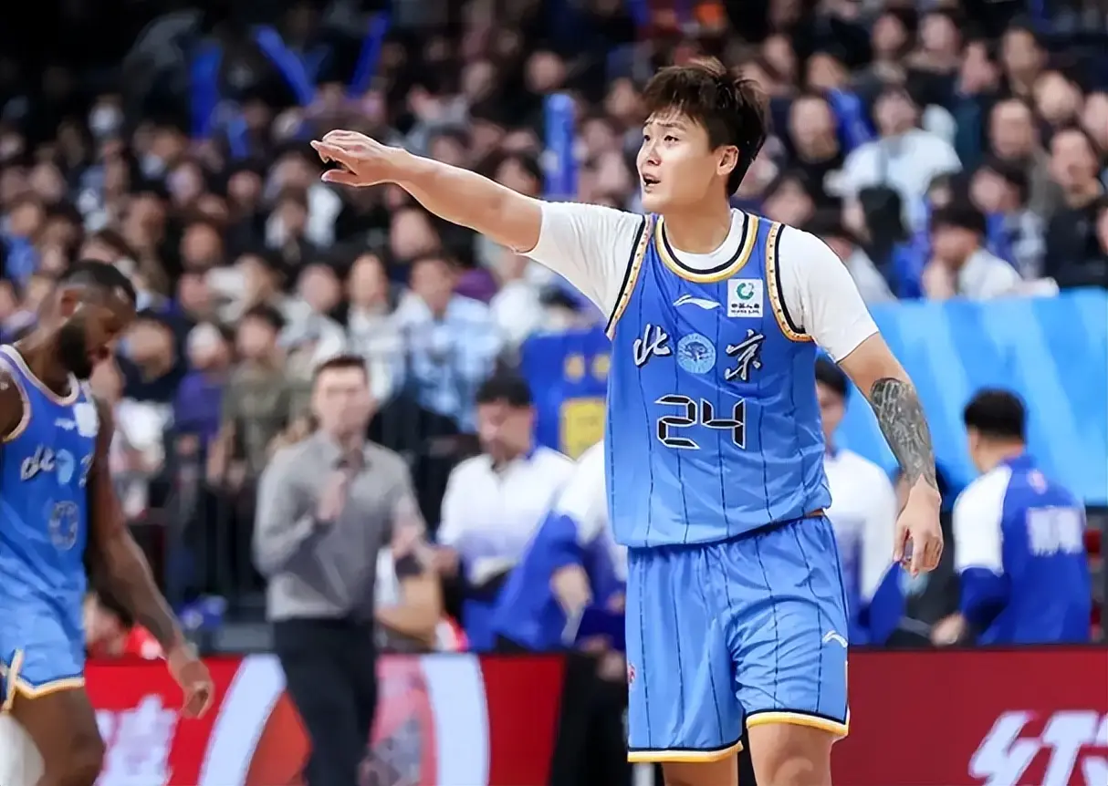 CBA最新积分榜出炉! 广东逆袭升至第2，北京掉队排第5，辽篮第10