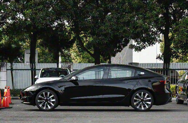 选车不纠结！P7，SU7，Model3谁才是年轻人的第一辆轿跑？