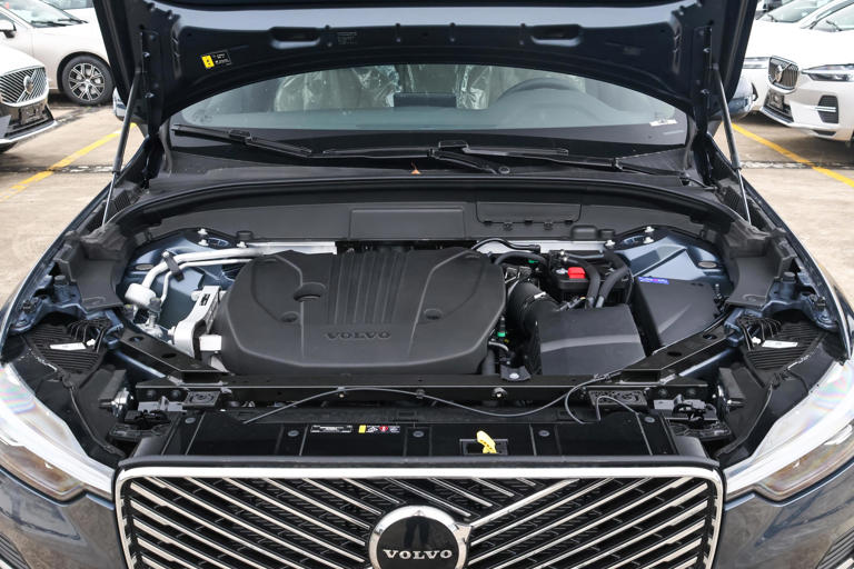 沃尔沃XC60：2.0T+8AT降价降门槛，安全配置依旧在线