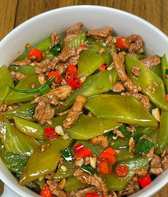 这菜隔天吃一次，一降血脂、二降血糖、三降胆固醇，别不懂
