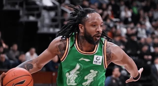 辽宁70-86青岛 球员评价：威尔斯满分，2人及格，8人低迷