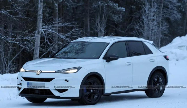 大众T-Roc R测试谍照曝光，2.0T动力输出333马力，预计春季首发