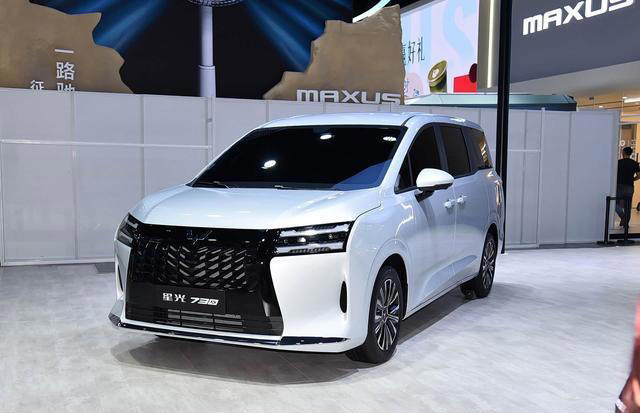 10万级MPV新卷王! 五菱星光730凭实力出圈!