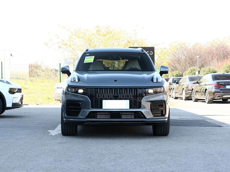 国产版“揽胜”亲民价，超5米车长配七座，搭2.0T轻混