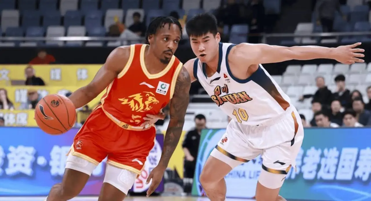 CBA最大混子球队出现! 0胜15负，场均输23分，球迷：下场有机会赢