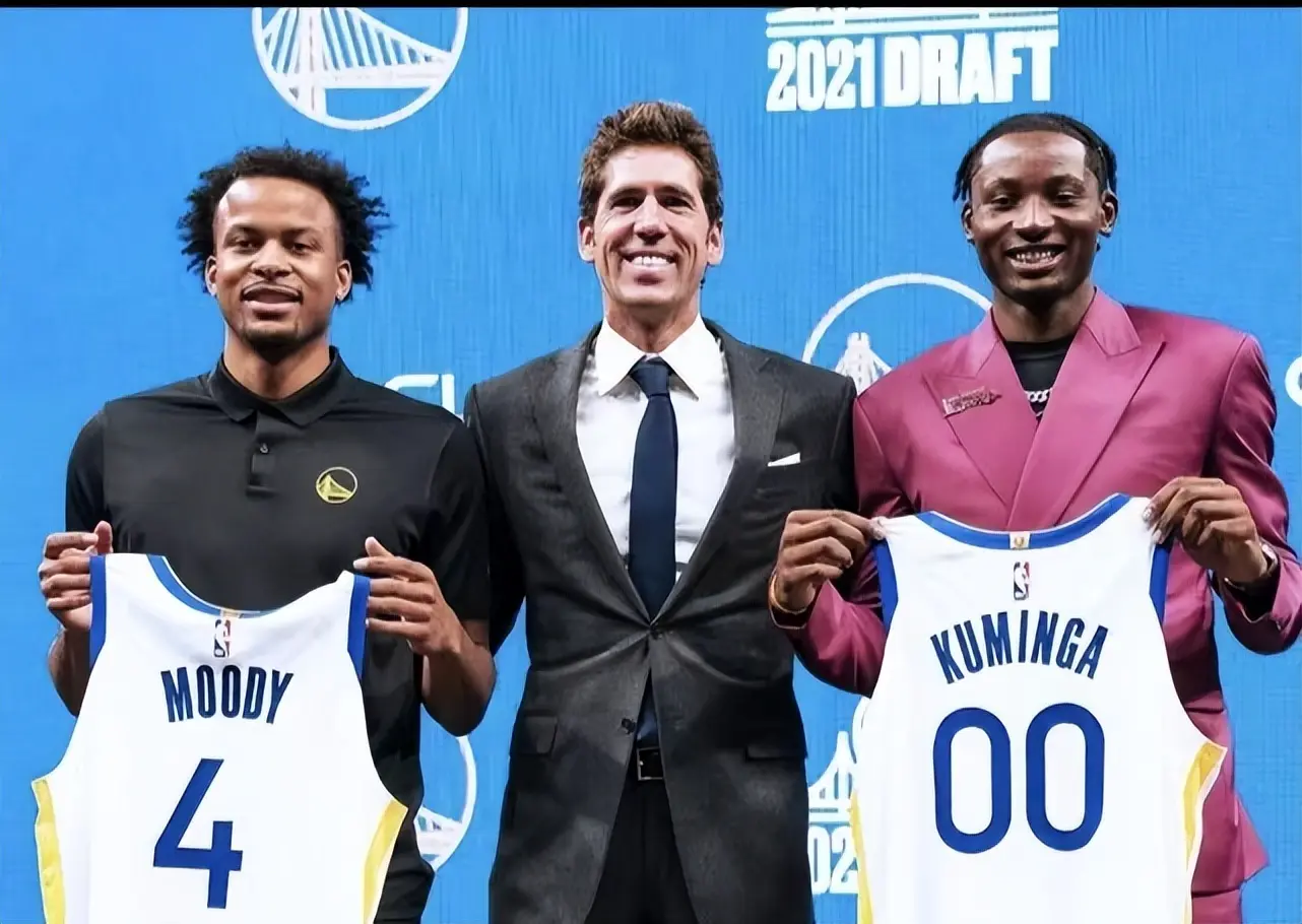 库明加逼宫! 勇士未来计划破灭怪科尔? 老板该背锅：毁掉两届选秀