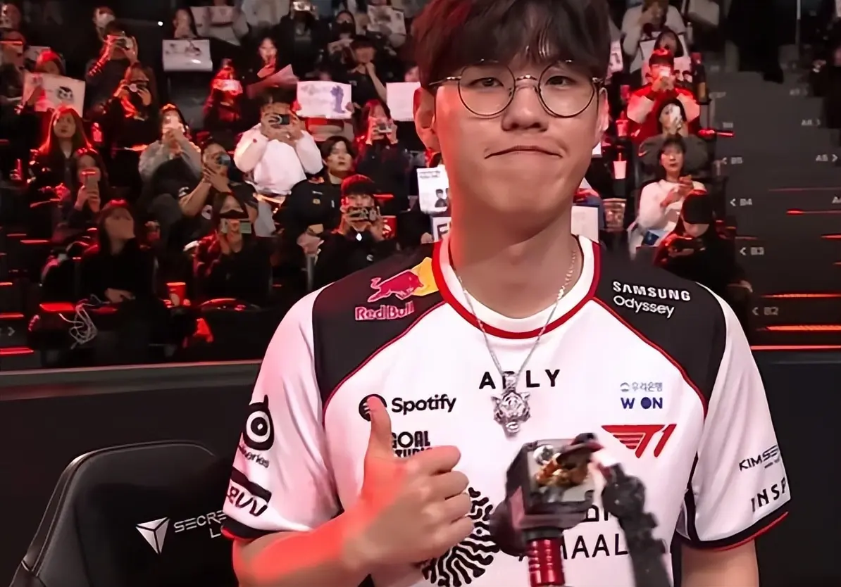 Kanavi没跟上LCK节奏，皇子超鬼，被Oner碾压，神情落寞