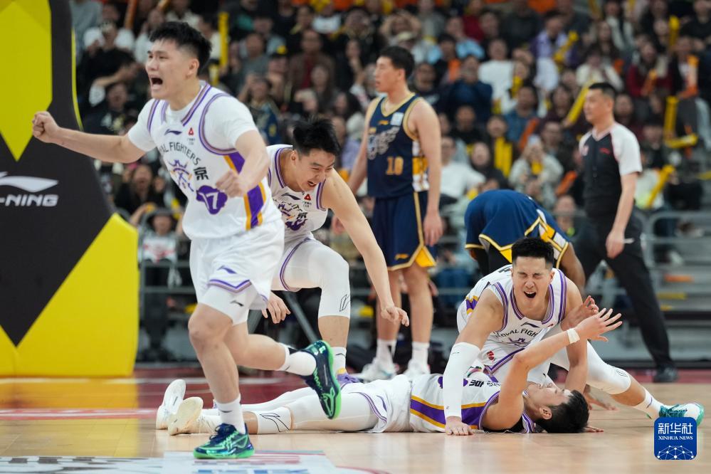 篮球——CBA常规赛：广东东阳光不敌北京控股