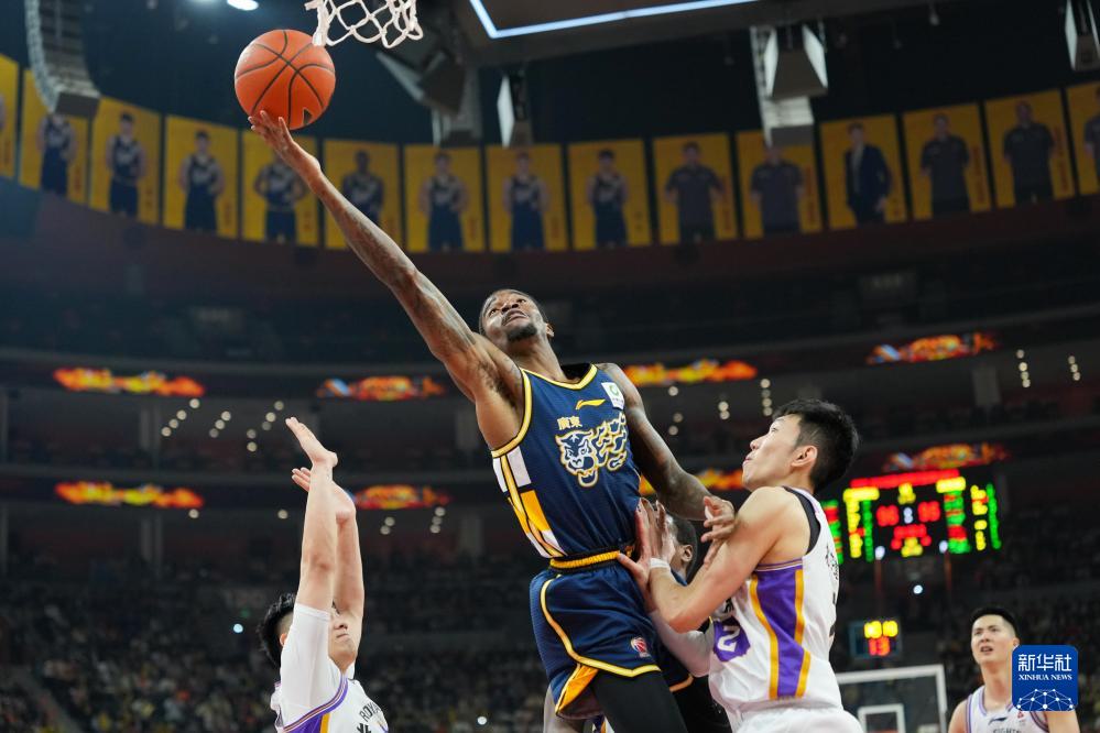 篮球——CBA常规赛：广东东阳光不敌北京控股