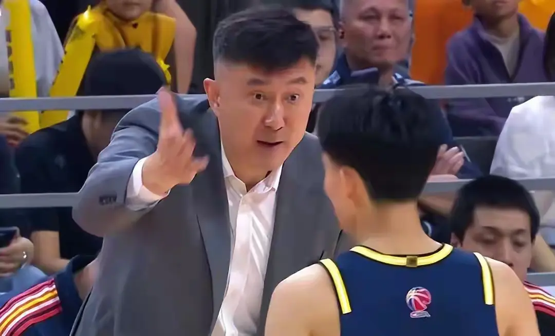 2连败! 广东球员评分：顶薪王牌优秀，6主力不及格，2锋线合格