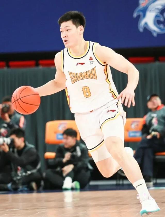 CBA常规赛!山西主场对阵辽宁，张宁携快攻风暴对决辽宁双塔