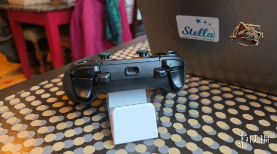 对称式摇杆布局! 雷蛇飓兽V3 Pro手柄 IGN评分 9分