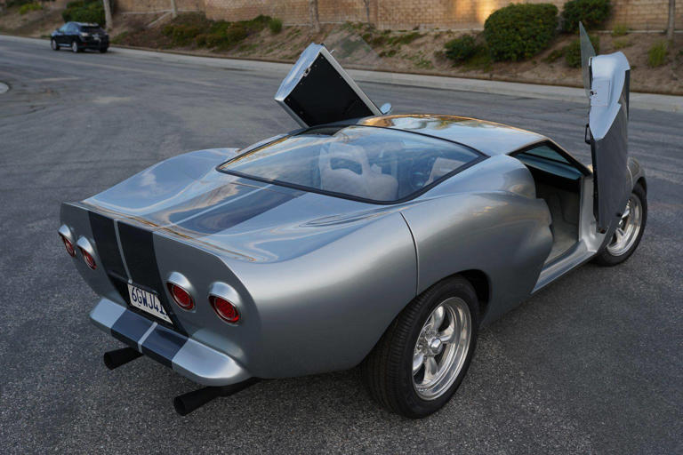 Fiberfab Avenger GT：美国套件车时代的平民超跑梦