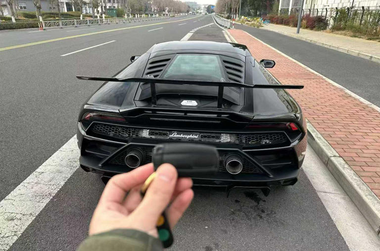 兰博基尼 EVO RWD：9000公里的哲学