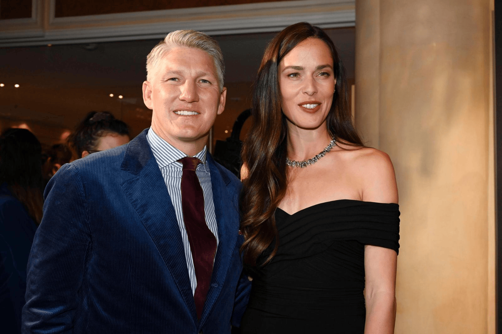 小猪和安娜分手后月付1.5万欧抚养费，家庭开支细节曝光