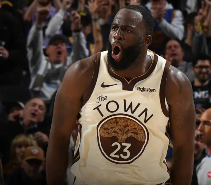 8人得分上双，勇士无缘逆转! 状元29+11库里伤退，格林15+7创纪录