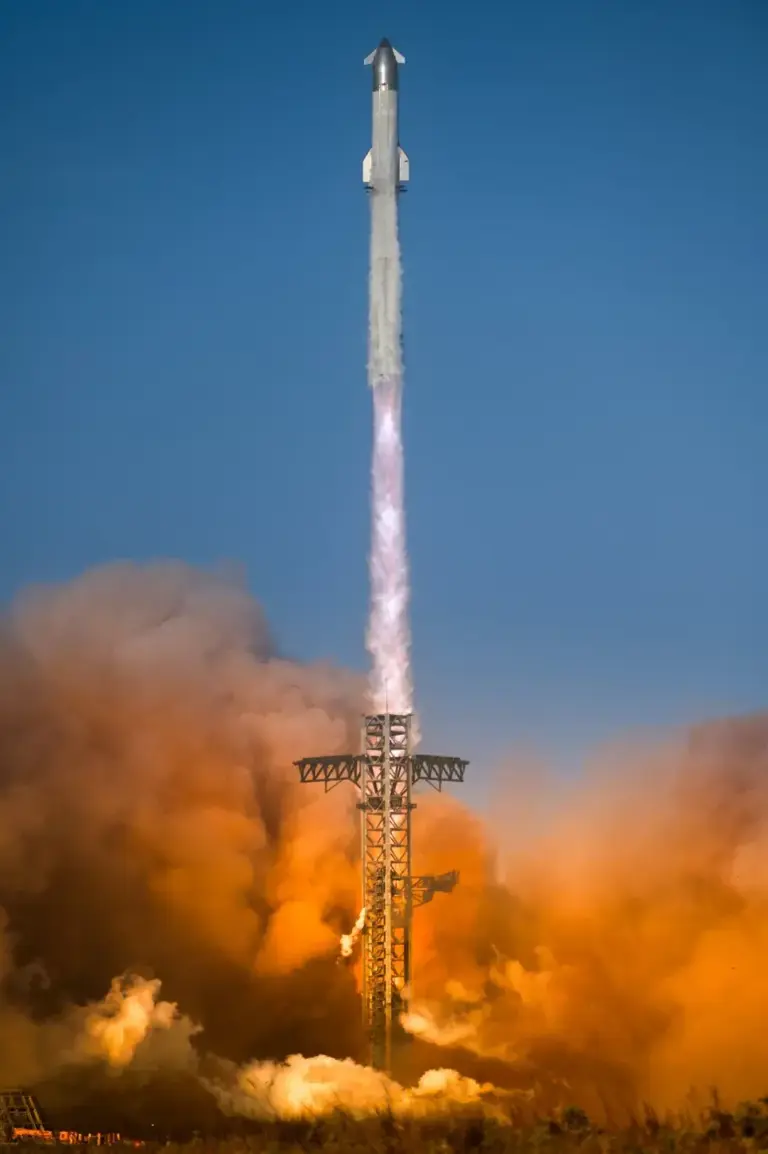 马斯克：SpaceX的星舰V4将配备42台猛禽发动机V3