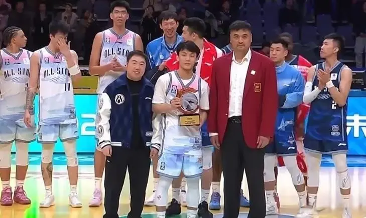 CBA全明星赛：徐杰MVP、胡明轩三分冠军、陈家政星锐赛MVP