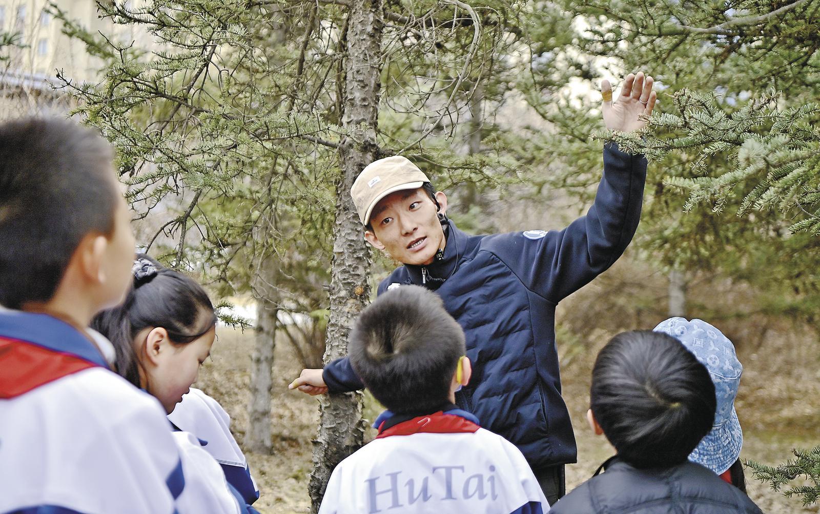 种下一棵“生命树”——2026年全民义务植树系列活动见闻