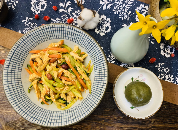 美味减脂：凉拌鸡丝