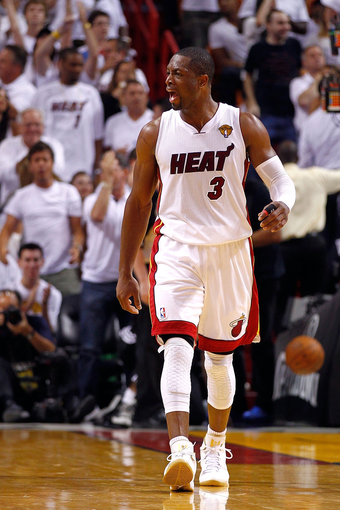 韦德：迈阿密海滩有真正的DPOY 很多对手其实是被她们防住了🍑