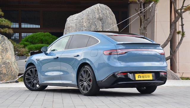 对标Model Y，车长近5米，配800V快充，这款纯电SUV家用值得一看！