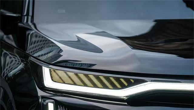 搭载1.5T插混动力，广汽传祺S7黑色实车现身，号称“国产小揽胜”