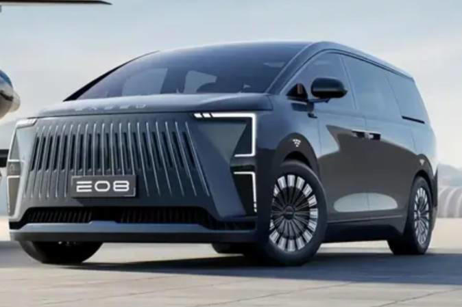 奇瑞首款高端MPV，星途星纪元E08测试车下线