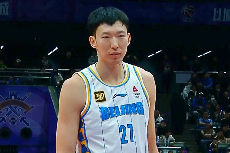 247场vs136场！周琦CBA生涯盖帽数追平姚明 升至历史第六