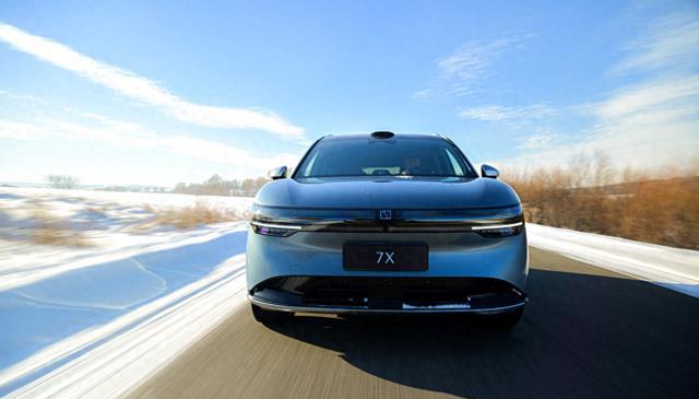 极氪7X新年焕新登场，全能实力引领未来出行潮流